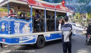 Cara Naik Bus Macito, Hati Riang Keliling Kota Malang - Pigiblog